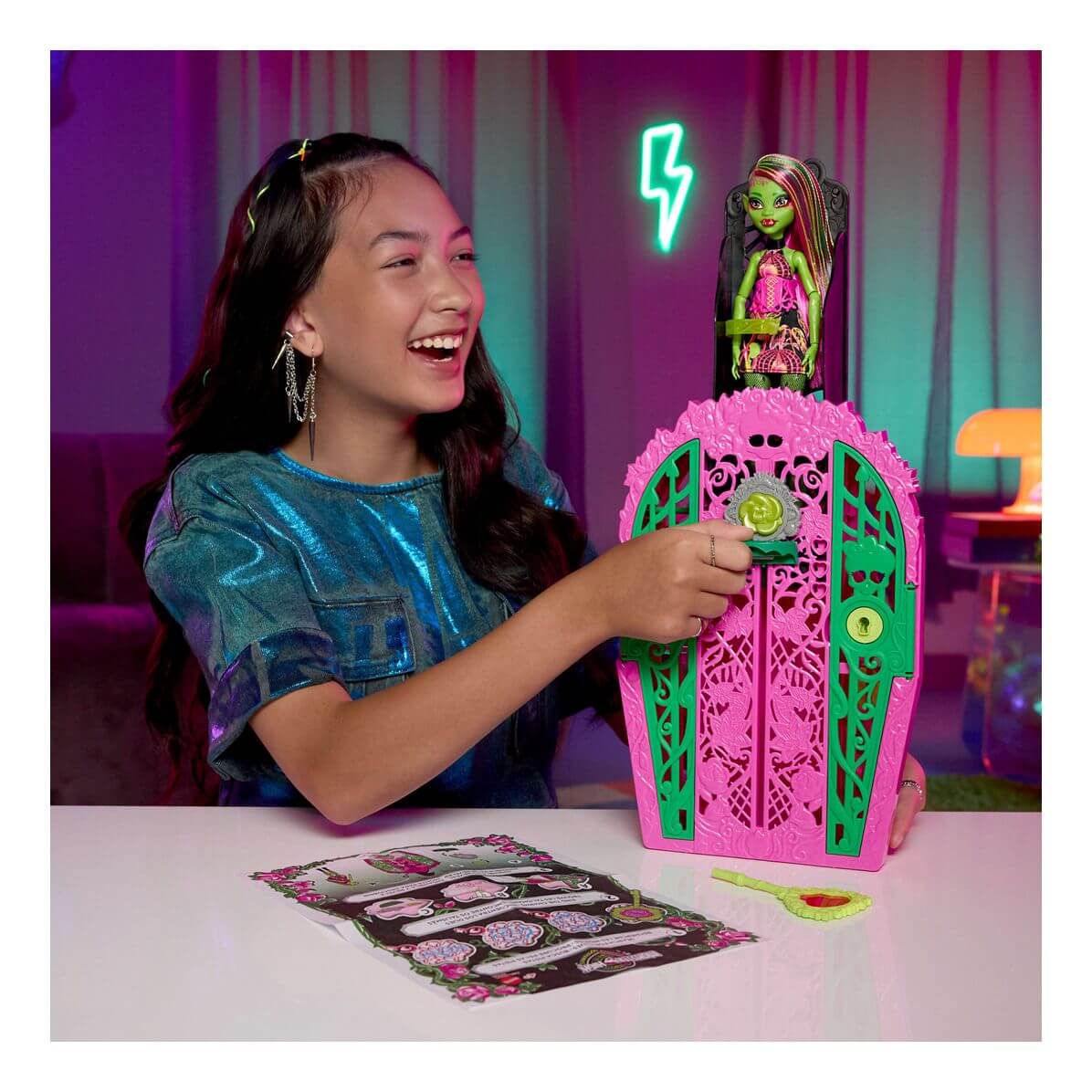 Monster High Dolls | Fashion Dolls | CuriousMinds.co.uk – Curious Minds